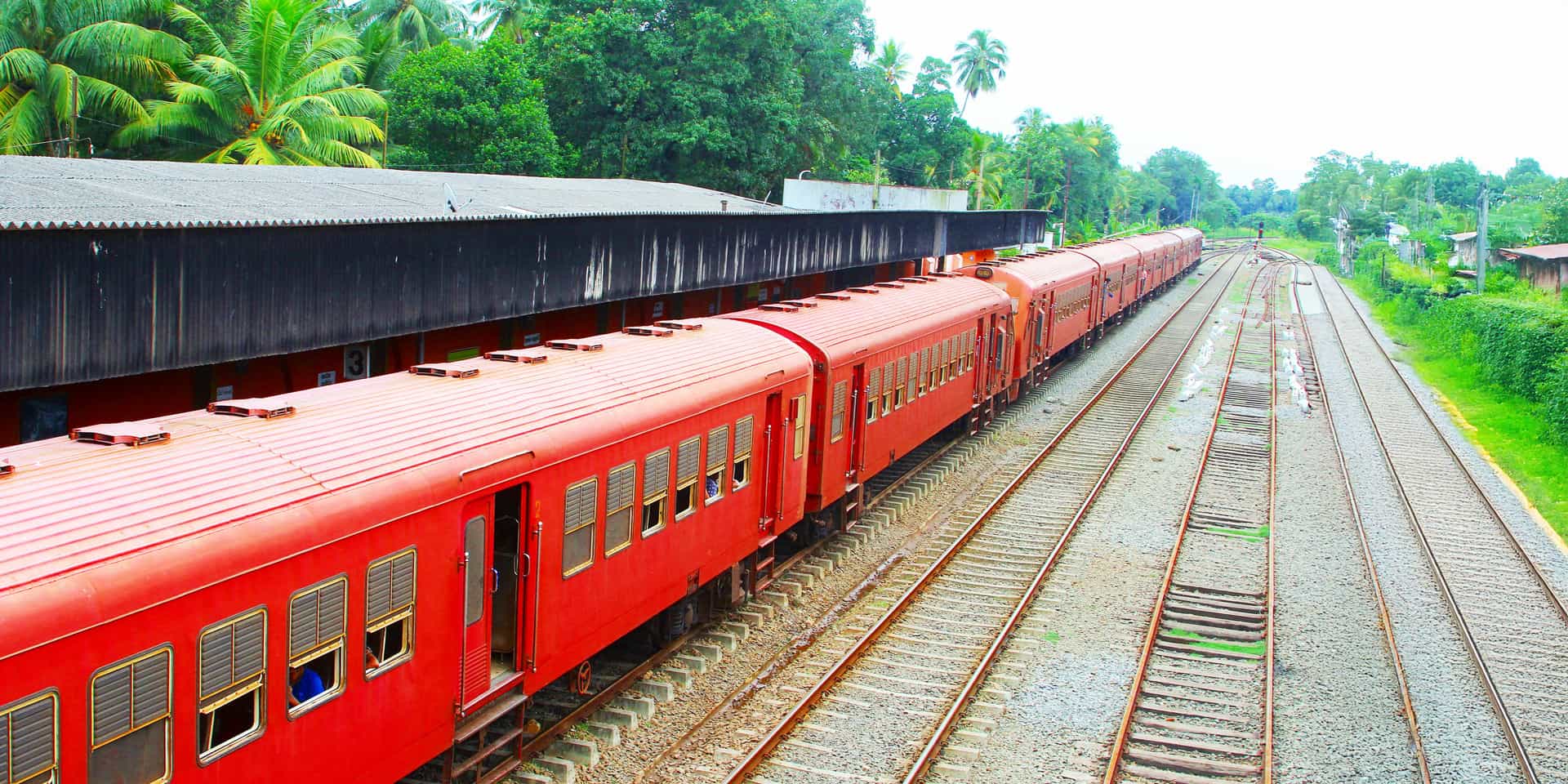 Best Way to Travel from Colombo to Kandy, Routes & Costs
