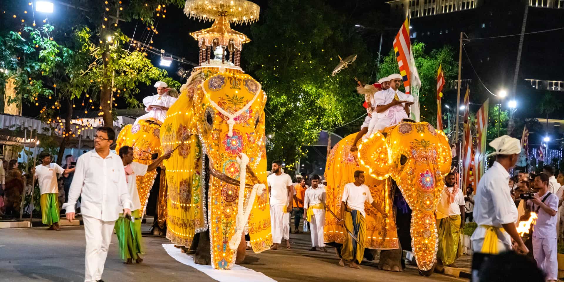 Kandy Esala Perahera 2026: Dates, Events & Travel Guide